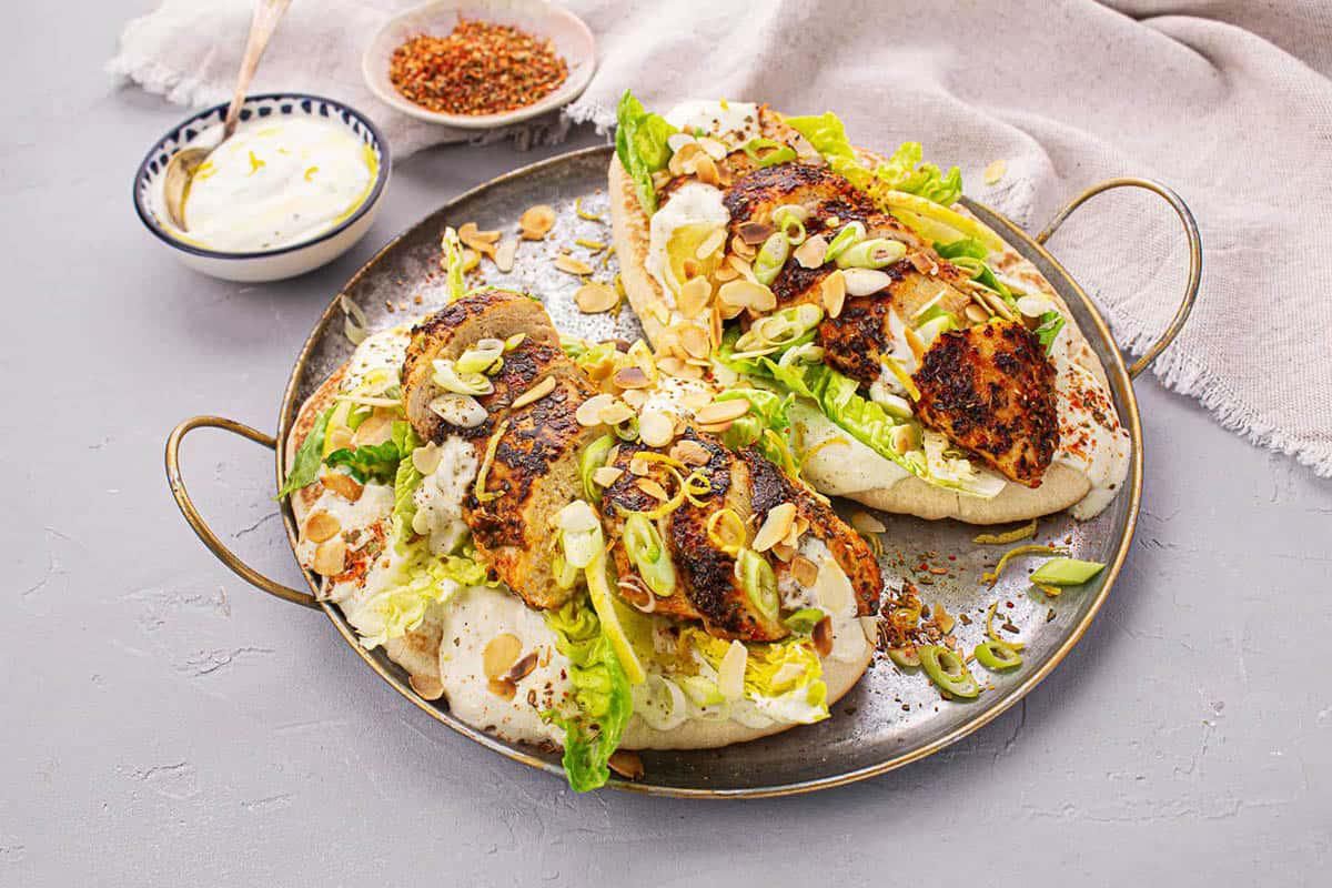 Pita Poulet Souvlaki & Sauce Citron - Recette - Les Commis