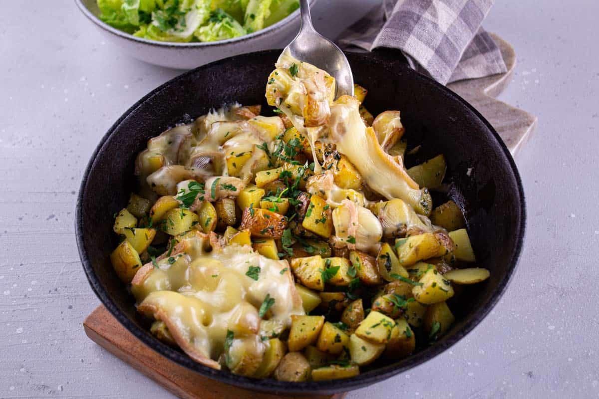 Truffade Savoyarde au Fromage à Raclette - Recette - Les Commis