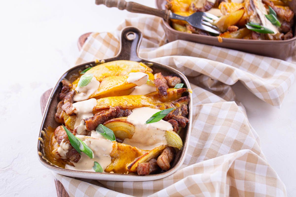Potatoes au Cheddar Façon Poutine Québécoise - Recette - Les Commis