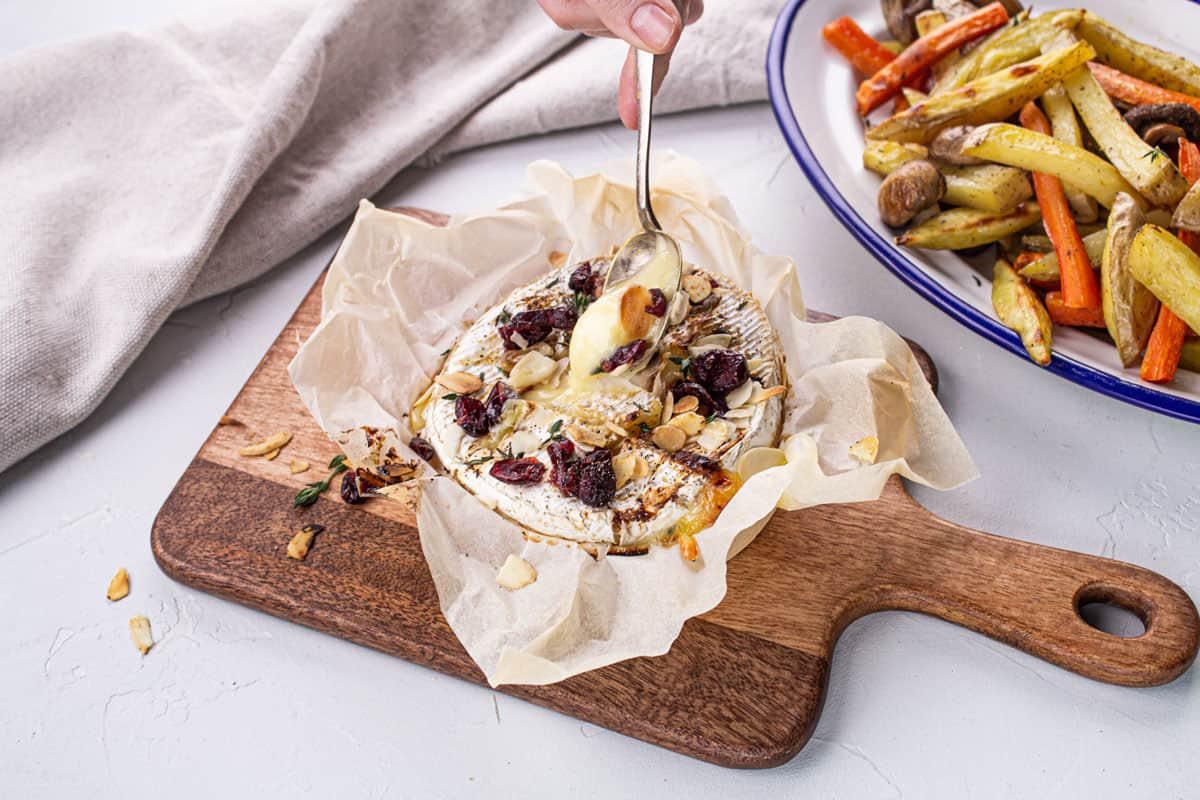Camembert Rôti aux Fruits Secs - Recette - Les Commis